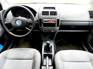 Blue Volkswagen Polo 2002 in Tallinn, with an engine capacity of 1.20 L and mileage of 167 thousand km for 1799 €, photo 14 on AUTOMOTO.COM.LV