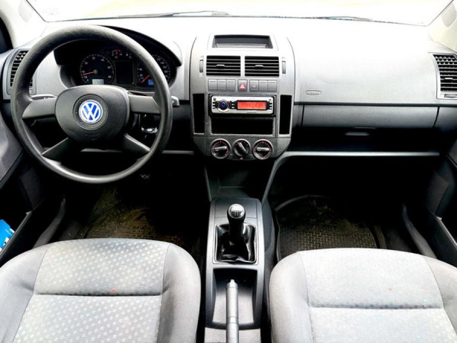 Blue Volkswagen Polo 2002 in Tallinn, with an engine capacity of 1.20 L and mileage of 167 thousand km for 1799 €, photo 14 on AUTOMOTO.COM.LV