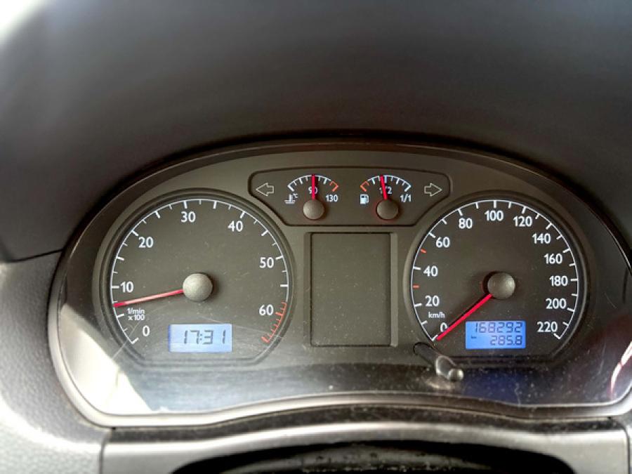 Blue Volkswagen Polo 2002 in Tallinn, with an engine capacity of 1.20 L and mileage of 167 thousand km for 1799 €, photo 21 on AUTOMOTO.COM.LV