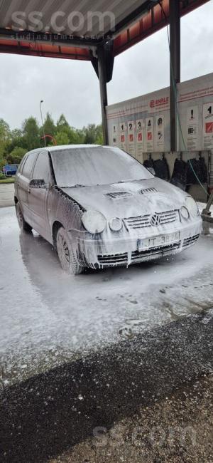 Blue Volkswagen Polo 2003 in Kraslava, with an engine capacity of 1.20 L and mileage of 255 thousand km for 650 €, photo 1 on AUTOMOTO.COM.LV
