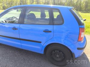 Blue Volkswagen Polo 2003 in Riga, with an engine capacity of 1.40 L and mileage of 251 thousand km for 1050 €, photo 8 on AUTOMOTO.COM.LV