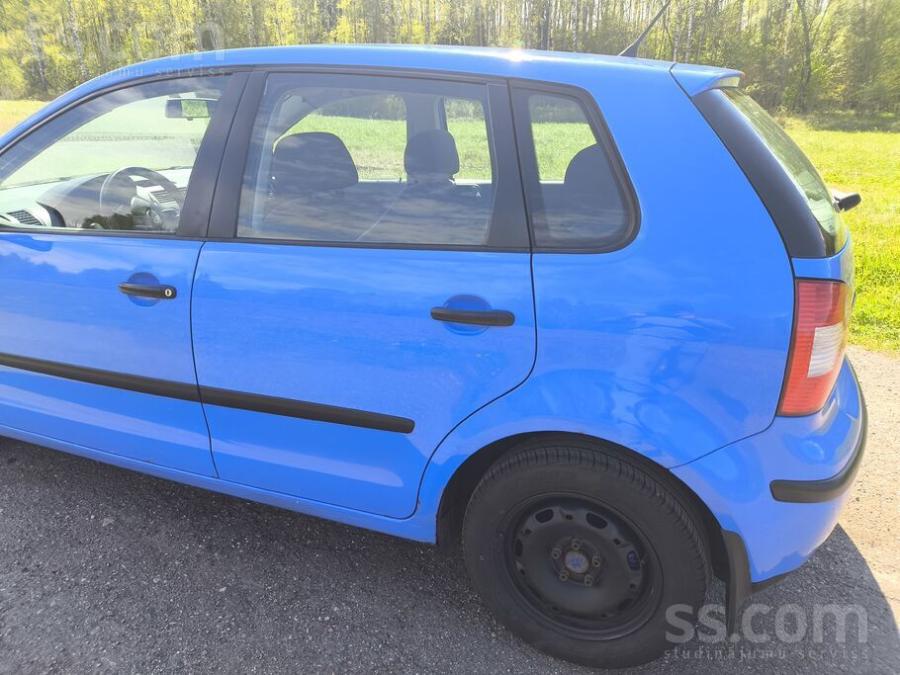 Blue Volkswagen Polo 2003 in Riga, with an engine capacity of 1.40 L and mileage of 251 thousand km for 1050 €, photo 8 on AUTOMOTO.COM.LV