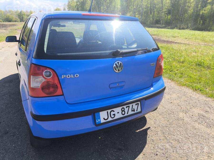 Blue Volkswagen Polo 2003 in Riga, with an engine capacity of 1.40 L and mileage of 251 thousand km for 1050 €, photo 9 on AUTOMOTO.COM.LV