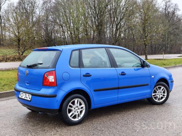 Blue Volkswagen Polo 2003 in Saldus, with an engine capacity of 1.20 L and mileage of 233 thousand km for 1000 €, photo 5 on AUTOMOTO.COM.LV