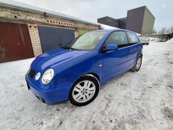Blue Volkswagen Polo 2003 in Kaunas, with an engine capacity of 1.90 L and mileage of 269 thousand km for 1650 €, photo 3 on AUTOMOTO.COM.LV