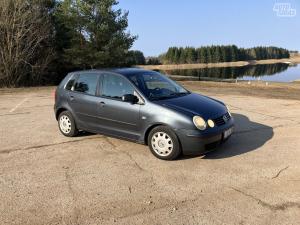 Zils Volkswagen Polo 2003 Ukmergė, ar dzinēja tilpumu 1.90 L un nobraukumu 358 tūkst. km par 740 €, foto  vietnē AUTOMOTO.COM.LV