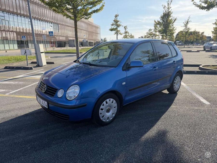 Zils Volkswagen Polo 2003 Klaipėda, ar dzinēja tilpumu 1.39 L un nobraukumu 217 tūkst. km par 2150 €, foto 3 vietnē AUTOMOTO.COM.LV