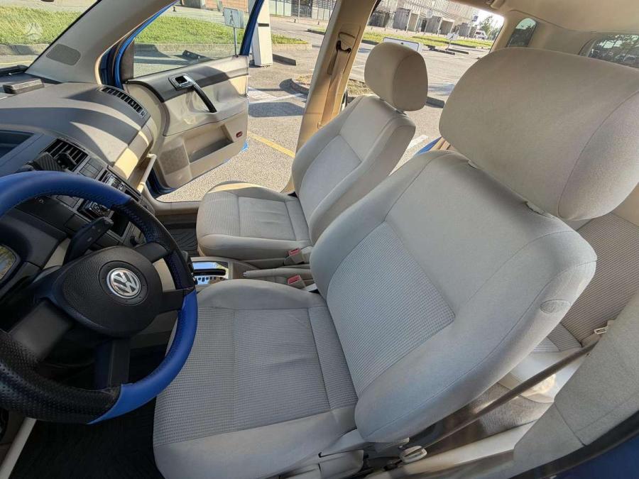 Zils Volkswagen Polo 2003 Klaipėda, ar dzinēja tilpumu 1.39 L un nobraukumu 217 tūkst. km par 2150 €, foto 7 vietnē AUTOMOTO.COM.LV