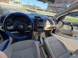 Zils Volkswagen Polo 2003 Klaipėda, ar dzinēja tilpumu 1.39 L un nobraukumu 217 tūkst. km par 2150 €, foto 8 vietnē AUTOMOTO.COM.LV