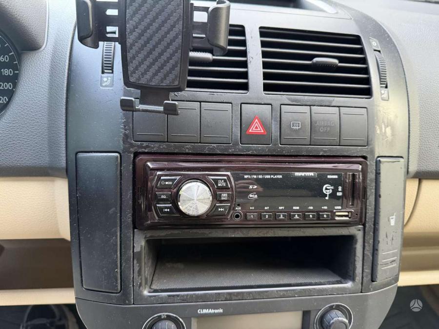 Zils Volkswagen Polo 2003 Klaipėda, ar dzinēja tilpumu 1.39 L un nobraukumu 217 tūkst. km par 2150 €, foto 20 vietnē AUTOMOTO.COM.LV