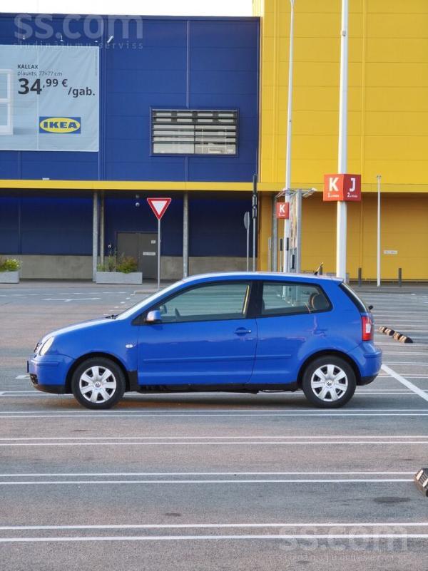 Zils Volkswagen Polo 2003 Rīga, ar dzinēja tilpumu 1.20 L un nobraukumu 250 tūkst. km par 1390 €, foto 8 vietnē AUTOMOTO.COM.LV