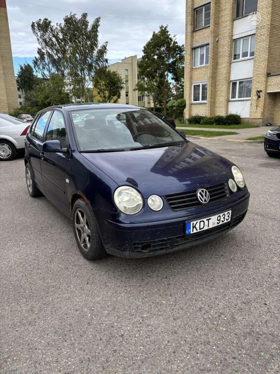Zils Volkswagen Polo 2004 Kauņa, ar dzinēja tilpumu 1.42 L un nobraukumu 190 tūkst. km par 1000 €, foto 3 vietnē AUTOMOTO.COM.LV