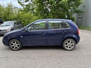 Zils Volkswagen Polo 2004 Kauņa, ar dzinēja tilpumu 1.42 L un nobraukumu 190 tūkst. km par 1000 €, foto 7 vietnē AUTOMOTO.COM.LV