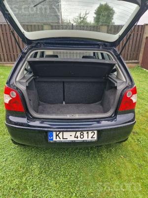 Blue Volkswagen Polo 2004 in Daugavpils, with an engine capacity of 1.40 L and mileage of 300 thousand km for 1500 €, photo 7 on AUTOMOTO.COM.LV