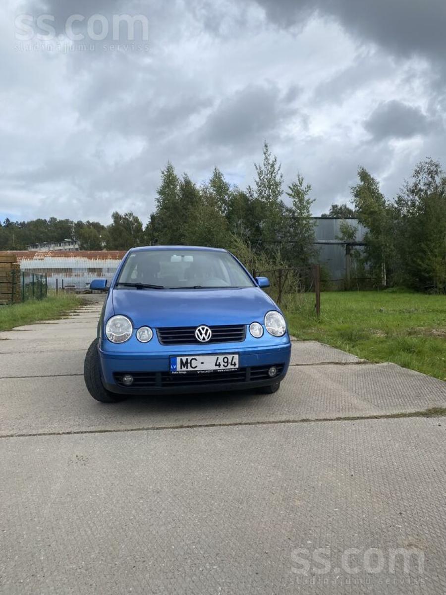 Blue Volkswagen Polo 2005 in Ogre, with an engine capacity of 1.90 L and mileage of 331 thousand km for 750 €, photo 1 on AUTOMOTO.COM.LV