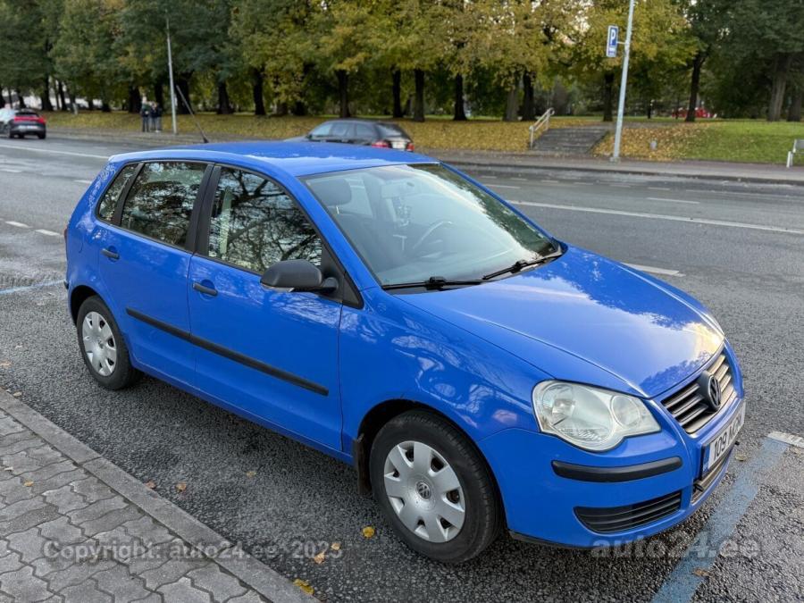 Zils Volkswagen Polo 2006 Tartu, ar dzinēja tilpumu 1.20 L un nobraukumu 292 tūkst. km par 2200 €, foto 17 vietnē AUTOMOTO.COM.LV