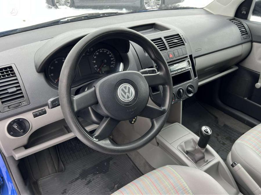 Zils Volkswagen Polo 2006 Kėdainiai, ar dzinēja tilpumu 1.20 L un nobraukumu 149 tūkst. km par 1300 €, foto 18 vietnē AUTOMOTO.COM.LV