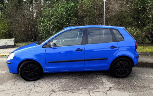 Blue Volkswagen Polo 2006 in Riga, with an engine capacity of 1.90 L and mileage of 317 thousand km for 2000 €, photo 1 on AUTOMOTO.COM.LV