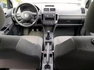 Blue Volkswagen Polo 2006 in Riga, with an engine capacity of 1.90 L and mileage of 317 thousand km for 2000 €, photo 8 on AUTOMOTO.COM.LV