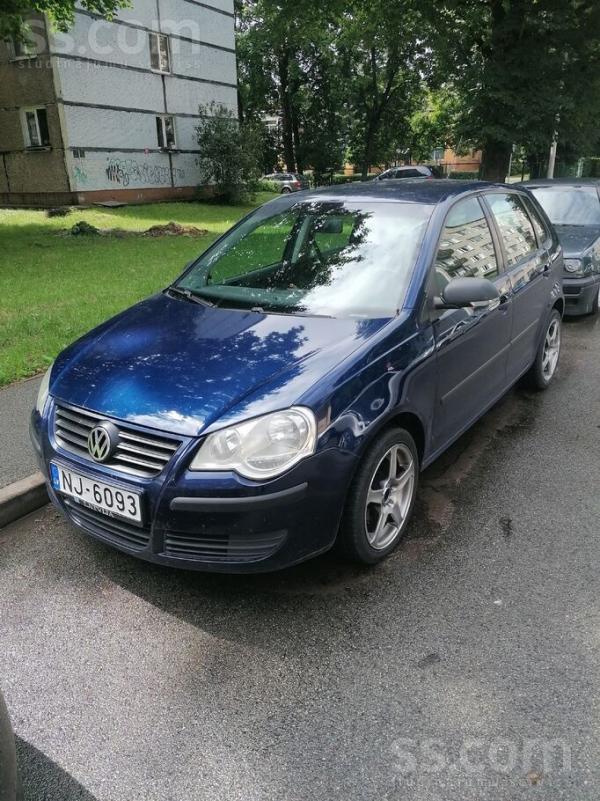 Zils Volkswagen Polo 2006 Rīga, ar dzinēja tilpumu 1.40 L un nobraukumu 390 tūkst. km par 720 €, foto 1 vietnē AUTOMOTO.COM.LV