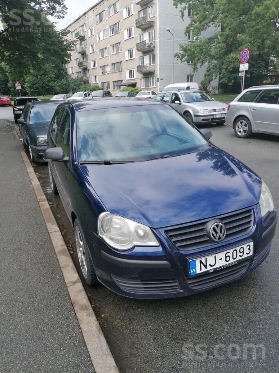 Zils Volkswagen Polo 2006 Rīga, ar dzinēja tilpumu 1.40 L un nobraukumu 390 tūkst. km par 720 €, foto 7 vietnē AUTOMOTO.COM.LV