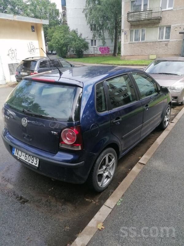 Zils Volkswagen Polo 2006 Rīga, ar dzinēja tilpumu 1.40 L un nobraukumu 390 tūkst. km par 720 €, foto 7 vietnē AUTOMOTO.COM.LV