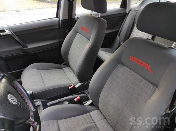 Zils Volkswagen Polo 2006 Ventspils, ar dzinēja tilpumu 1.40 L un nobraukumu 384 tūkst. km par 1550 €, foto 10 vietnē AUTOMOTO.COM.LV