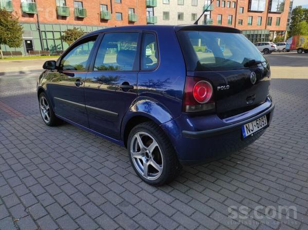 Zils Volkswagen Polo 2006 Ventspils, ar dzinēja tilpumu 1.40 L un nobraukumu 384 tūkst. km par 1350 €, foto 4 vietnē AUTOMOTO.COM.LV