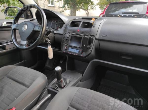 Zils Volkswagen Polo 2006 Ventspils, ar dzinēja tilpumu 1.40 L un nobraukumu 384 tūkst. km par 1350 €, foto 6 vietnē AUTOMOTO.COM.LV