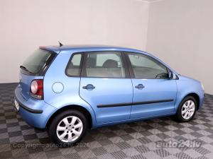 Zils Volkswagen Polo 2006 Tallina, ar dzinēja tilpumu 1.40 L un nobraukumu 205 tūkst. km par 1099 €, foto 4 vietnē AUTOMOTO.COM.LV