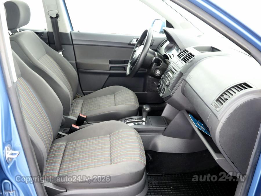 Zils Volkswagen Polo 2006 Tallina, ar dzinēja tilpumu 1.40 L un nobraukumu 205 tūkst. km par 1099 €, foto 7 vietnē AUTOMOTO.COM.LV