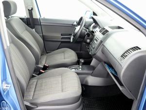 Zils Volkswagen Polo 2006 Tallina, ar dzinēja tilpumu 1.40 L un nobraukumu 205 tūkst. km par 1099 €, foto 7 vietnē AUTOMOTO.COM.LV
