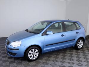 Zils Volkswagen Polo 2006 Tallina, ar dzinēja tilpumu 1.40 L un nobraukumu 205 tūkst. km par 1099 €, foto 10 vietnē AUTOMOTO.COM.LV