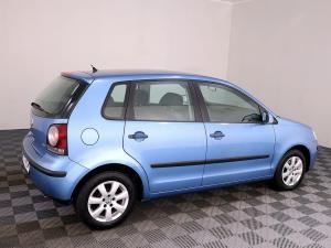 Zils Volkswagen Polo 2006 Tallina, ar dzinēja tilpumu 1.40 L un nobraukumu 205 tūkst. km par 1099 €, foto 11 vietnē AUTOMOTO.COM.LV