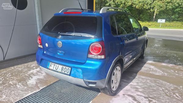 Volkswagen Polo 2006 Kauņa vietnē Zils Volkswagen Polo 2006 Kauņa, ar dzinēja tilpumu 1.40 L un nobraukumu 316 tūkst. km par 1499 €, foto 3 vietnē AUTOMOTO.COM.LV