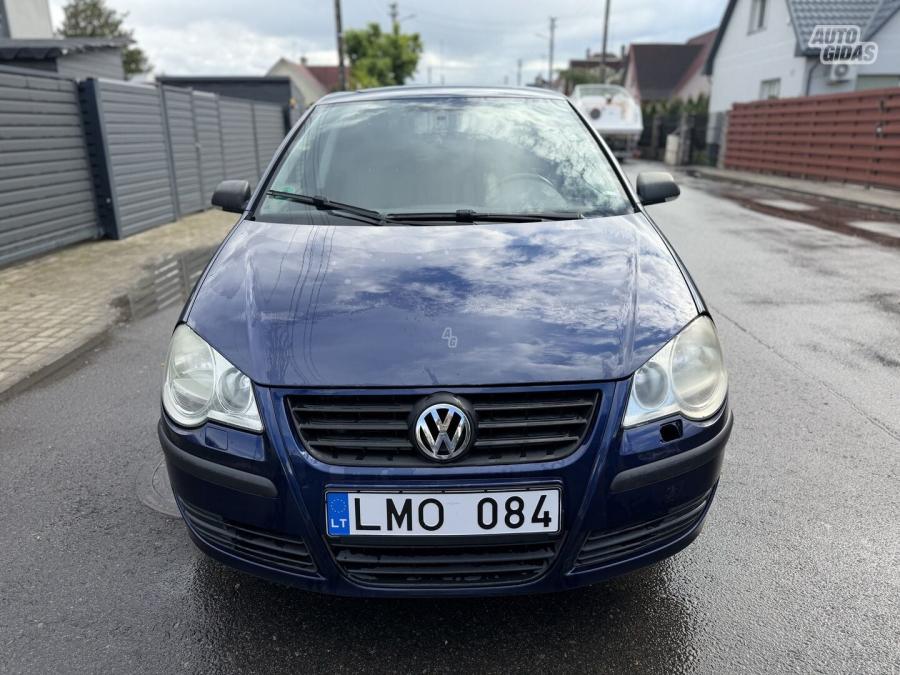 Blue Volkswagen Polo 2007 in Kaunas, with an engine capacity of 1.40 L and mileage of 345 thousand km for 1250 €, photo 3 on AUTOMOTO.COM.LV