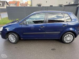 Blue Volkswagen Polo 2007 in Kaunas, with an engine capacity of 1.40 L and mileage of 345 thousand km for 1250 €, photo 10 on AUTOMOTO.COM.LV