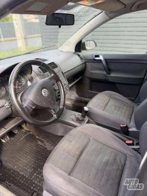 Blue Volkswagen Polo 2007 in Kaunas, with an engine capacity of 1.40 L and mileage of 345 thousand km for 1250 €, photo 13 on AUTOMOTO.COM.LV