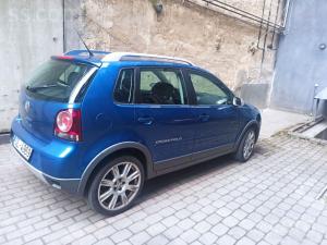 Blue Volkswagen Polo 2007 in Riga, with an engine capacity of 1.60 L and mileage of 141 thousand km for 3650 €, photo 5 on AUTOMOTO.COM.LV