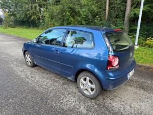Zils Volkswagen Polo 2007 Rīga, ar dzinēja tilpumu 1.90 L un nobraukumu 334 tūkst. km par 650 €, foto  vietnē AUTOMOTO.COM.LV