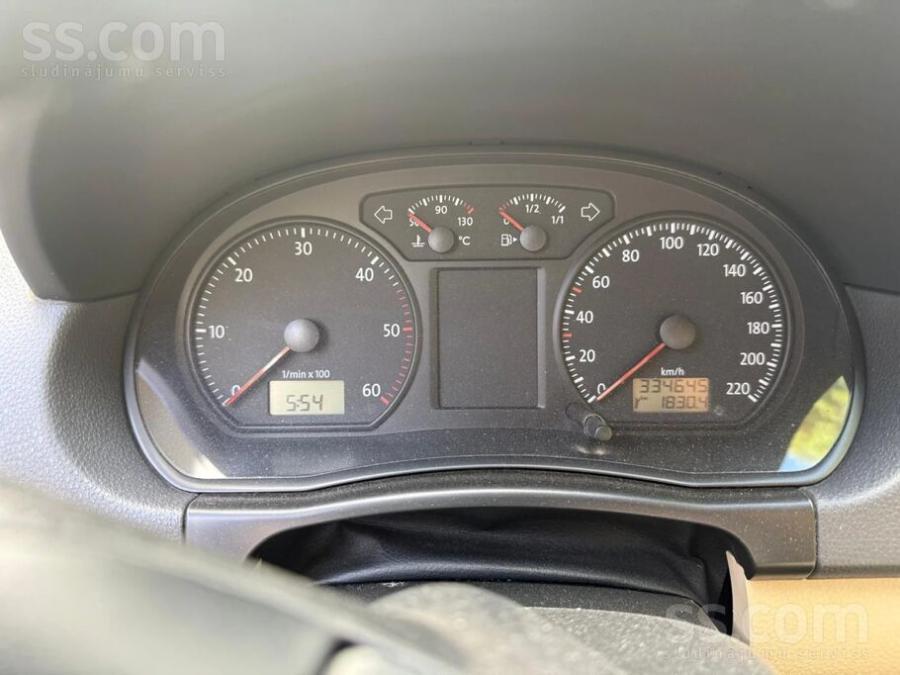 Zils Volkswagen Polo 2007 Rīga, ar dzinēja tilpumu 1.90 L un nobraukumu 334 tūkst. km par 650 €, foto 9 vietnē AUTOMOTO.COM.LV