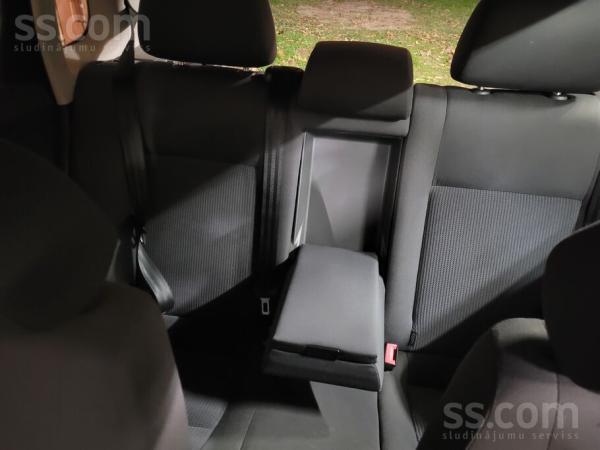 Blue Volkswagen Polo 2007 in Riga, with an engine capacity of 1.40 L and mileage of 361 thousand km for 1200 €, photo 5 on AUTOMOTO.COM.LV