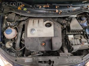 Blue Volkswagen Polo 2007 in Riga, with an engine capacity of 1.40 L and mileage of 361 thousand km for 1200 €, photo 6 on AUTOMOTO.COM.LV
