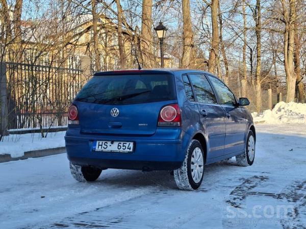 Zils Volkswagen Polo 2008 Rīga, ar dzinēja tilpumu 1.90 L un nobraukumu 250 tūkst. km par 2600 €, foto 1 vietnē AUTOMOTO.COM.LV