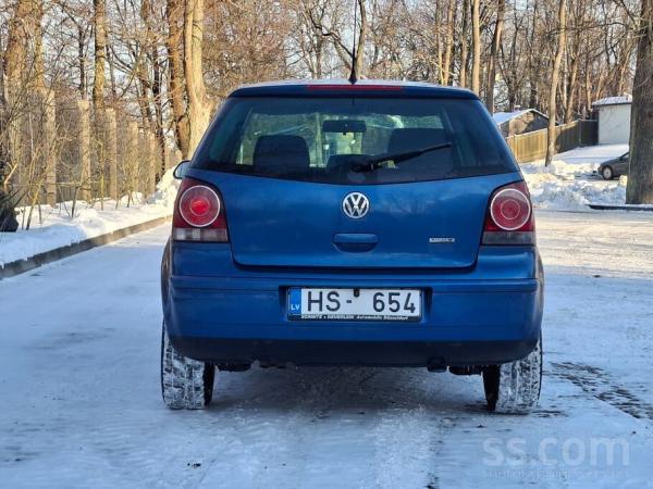 Zils Volkswagen Polo 2008 Rīga, ar dzinēja tilpumu 1.90 L un nobraukumu 250 tūkst. km par 2600 €, foto 2 vietnē AUTOMOTO.COM.LV