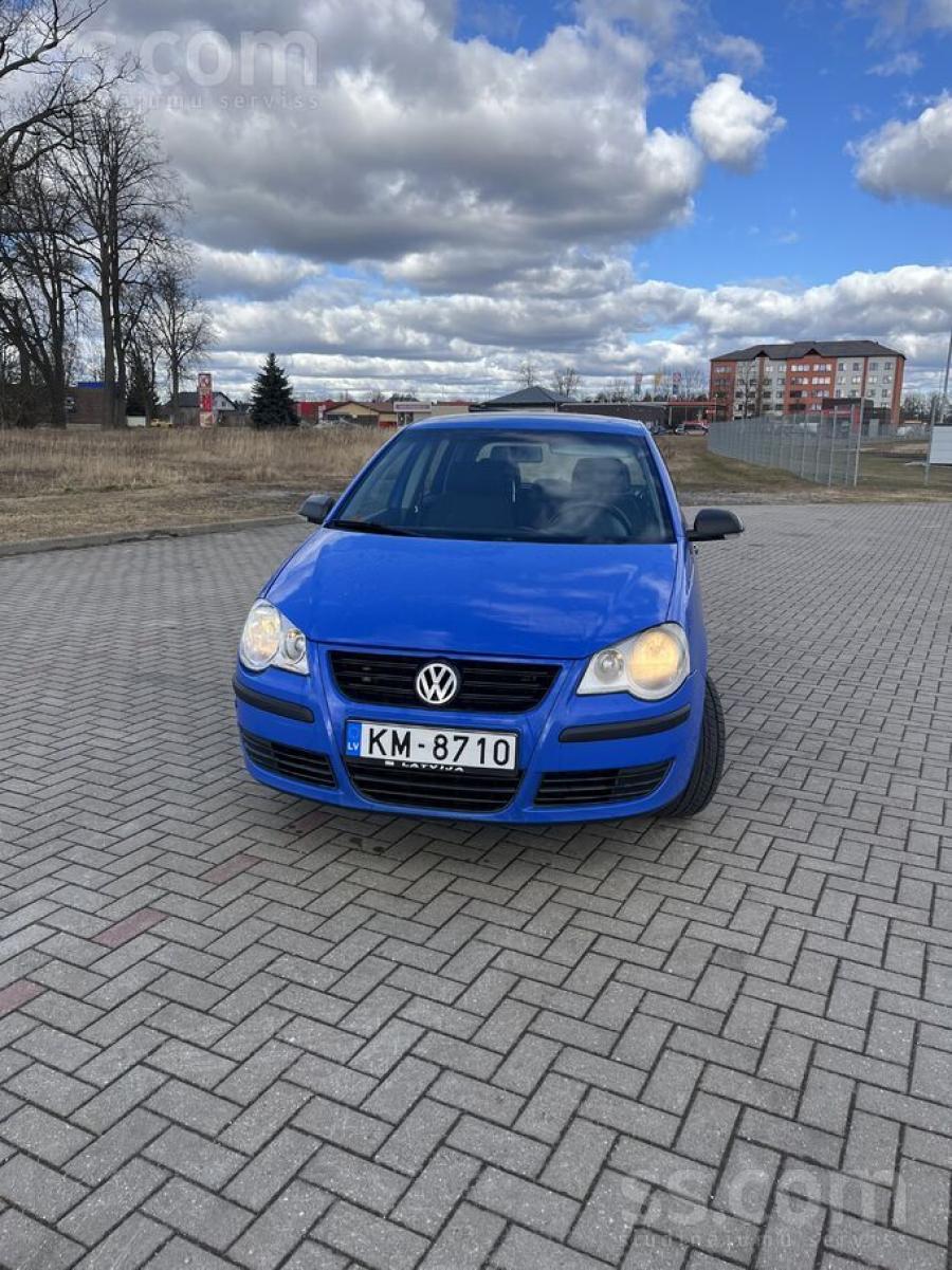 Zils Volkswagen Polo 2008 Valmiera, ar dzinēja tilpumu 1.40 L un nobraukumu 318 tūkst. km par 1250 €, foto 1 vietnē AUTOMOTO.COM.LV