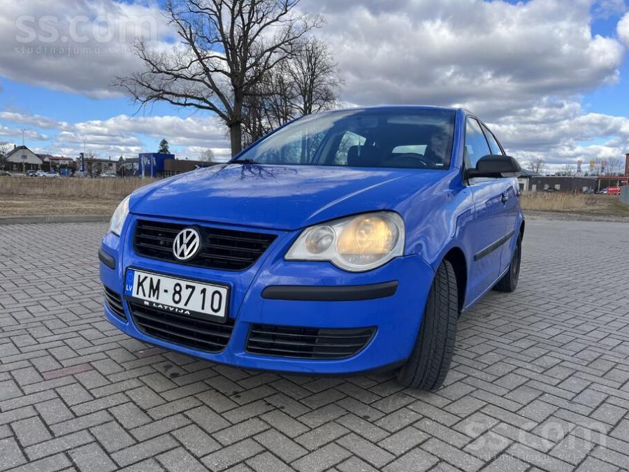 Zils Volkswagen Polo 2008 Valmiera, ar dzinēja tilpumu 1.40 L un nobraukumu 318 tūkst. km par 1250 €, foto 3 vietnē AUTOMOTO.COM.LV