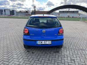 Zils Volkswagen Polo 2008 Valmiera, ar dzinēja tilpumu 1.40 L un nobraukumu 318 tūkst. km par 1250 €, foto 4 vietnē AUTOMOTO.COM.LV