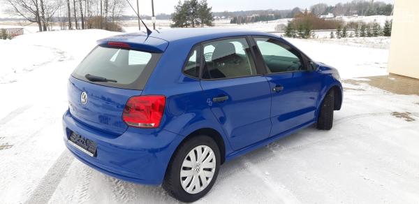 Blue Volkswagen Polo 2009 in Utena, with an engine capacity of 1.20 L and mileage of 136 thousand km for 2550 €, photo 4 on AUTOMOTO.COM.LV