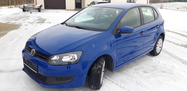 Blue Volkswagen Polo 2009 in Utena, with an engine capacity of 1.20 L and mileage of 136 thousand km for 2550 €, photo 8 on AUTOMOTO.COM.LV